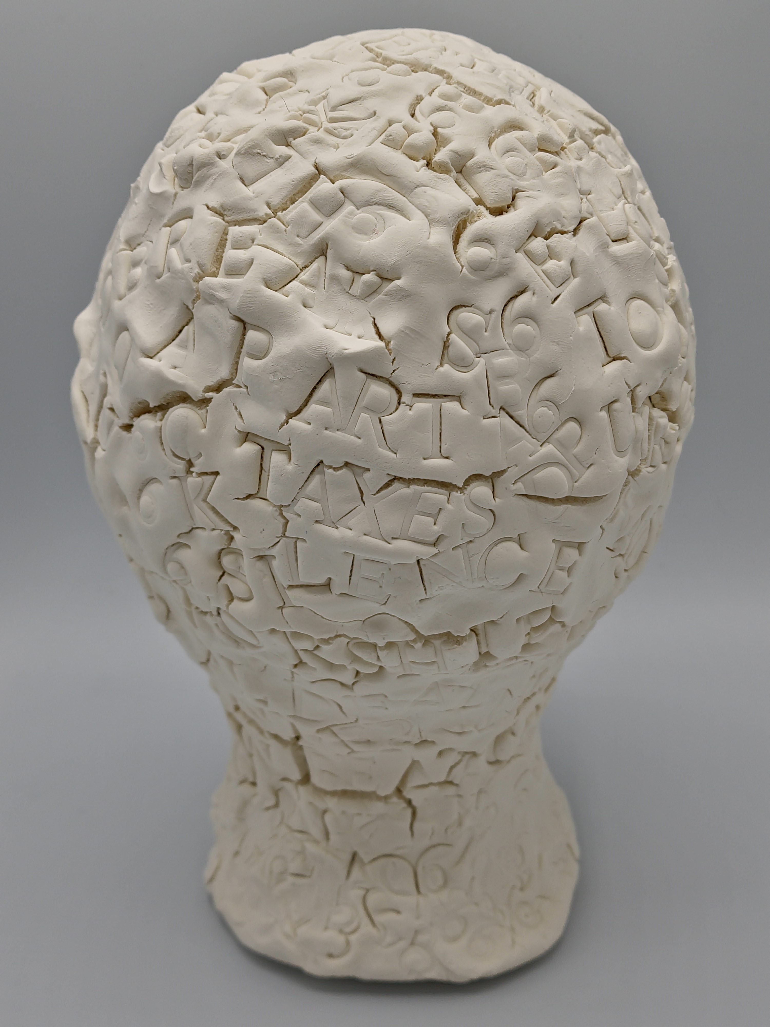 Maggs Vibo – Clay Heads (A Video with 4 Images) – IceFloe Press